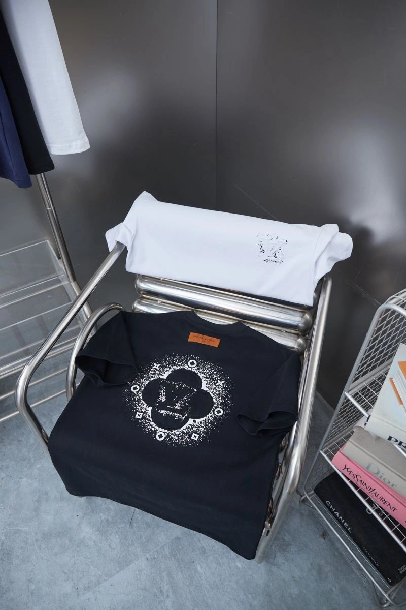 High fidelity Louis Vuitton T-Shirts