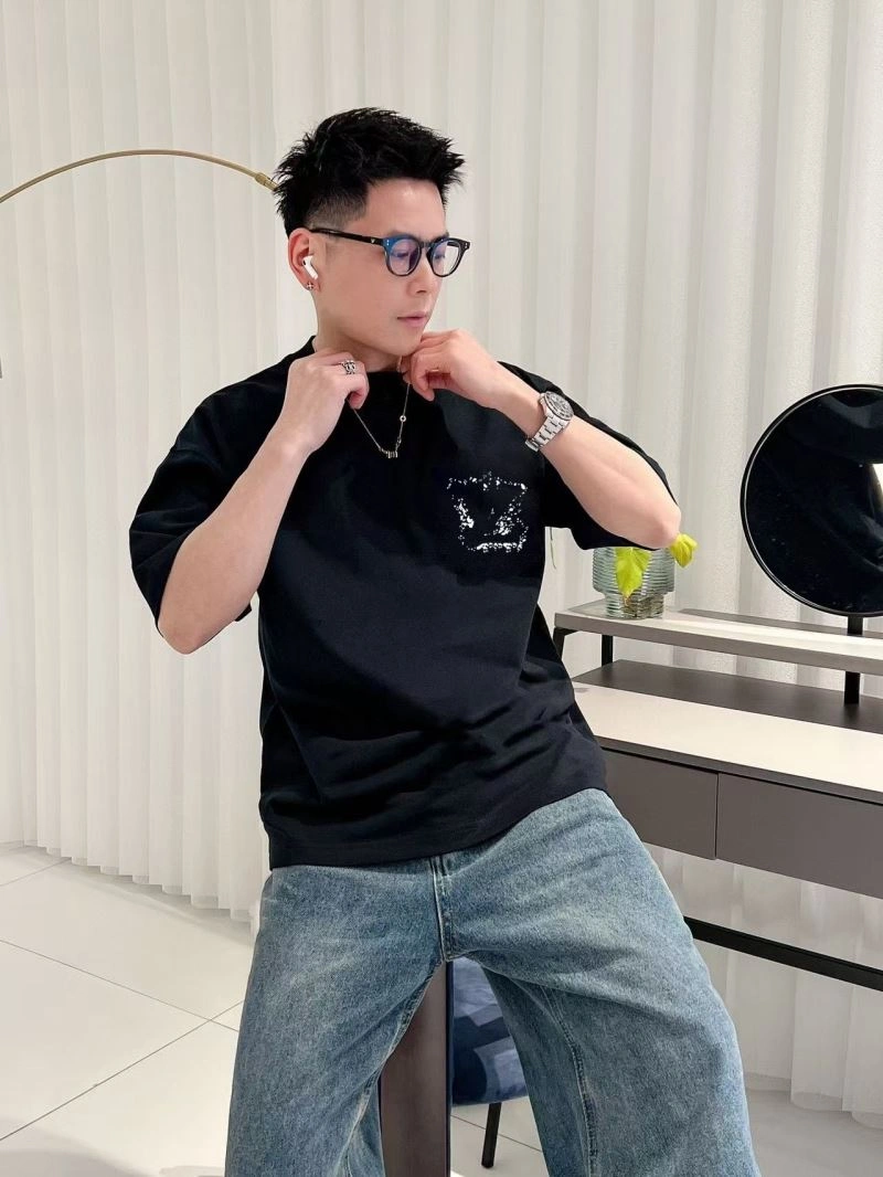 High fidelity Louis Vuitton T-Shirts