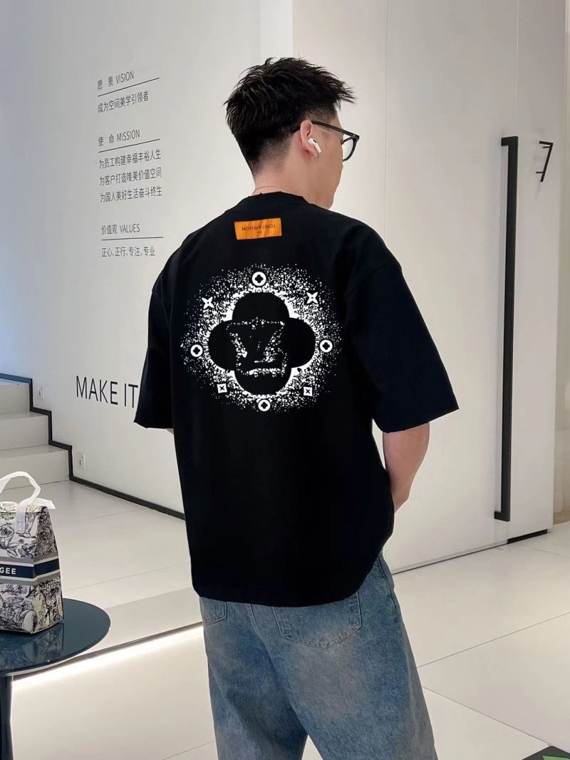 High fidelity Louis Vuitton T-Shirts