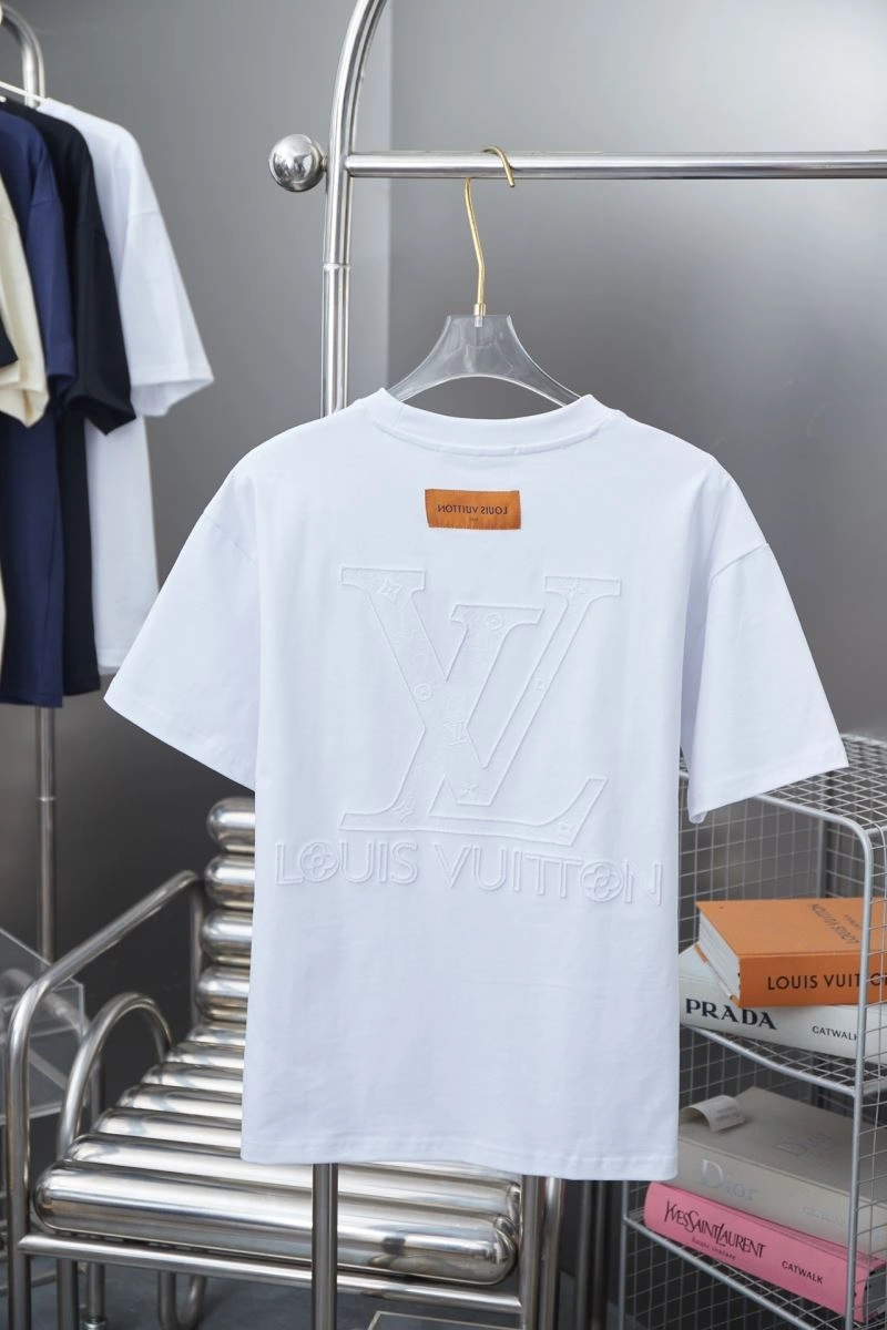 Exact replica Louis Vuitton T-Shirts
