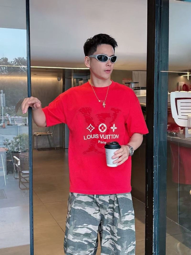 Cut-rate Louis Vuitton T-Shirts