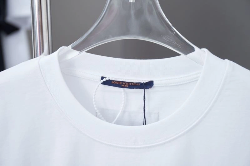 Inexpensive Louis Vuitton T-Shirts
