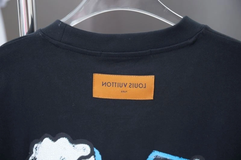 Top match Louis Vuitton T-Shirts