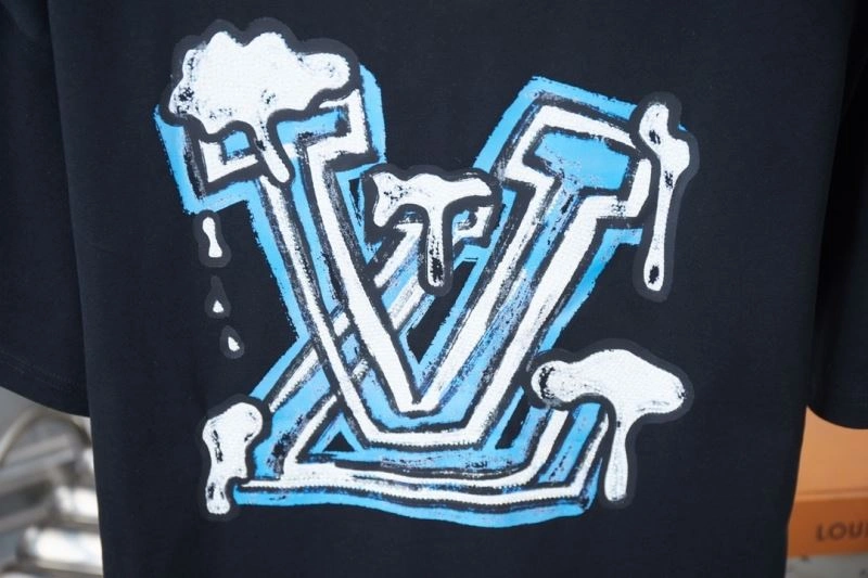 Top match Louis Vuitton T-Shirts