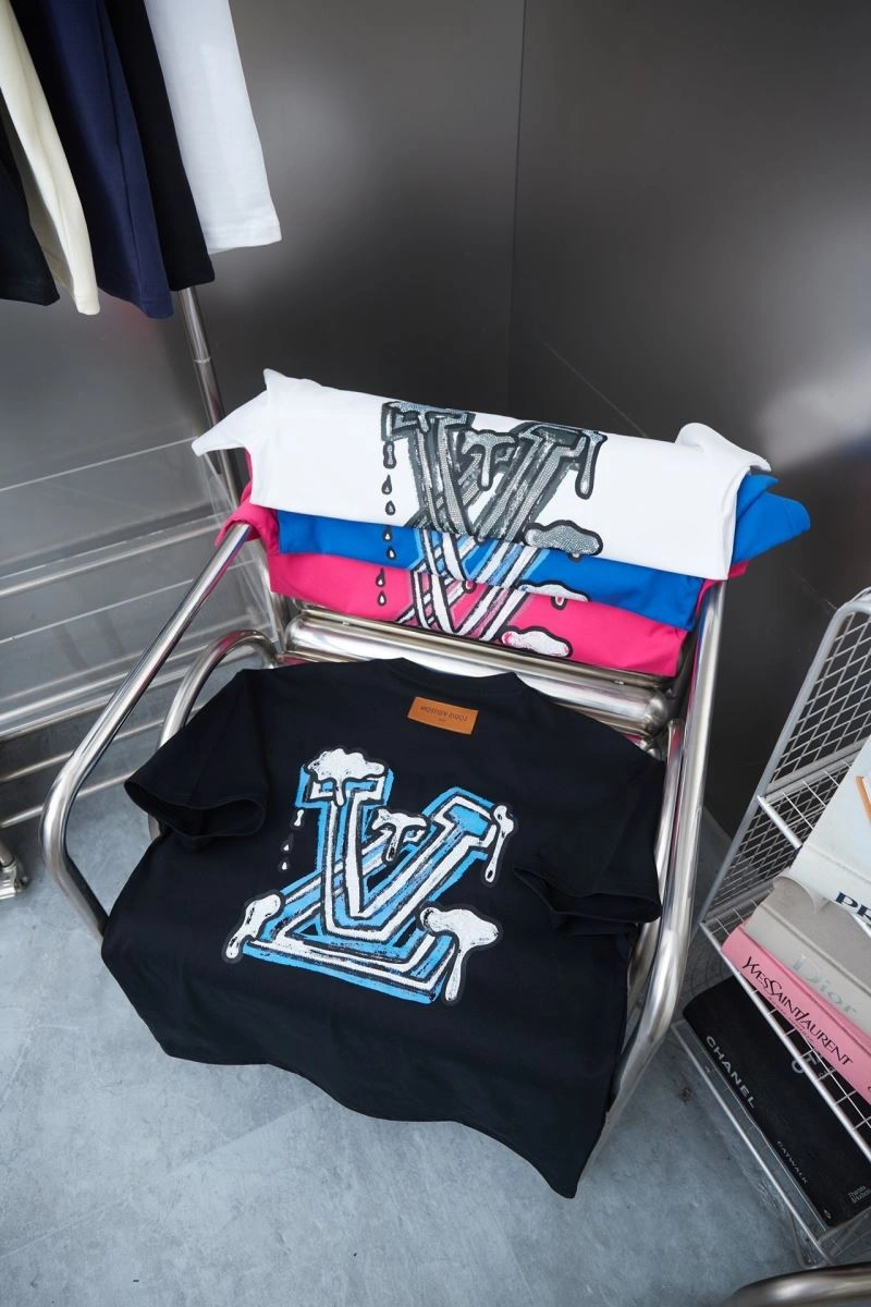 Top match Louis Vuitton T-Shirts