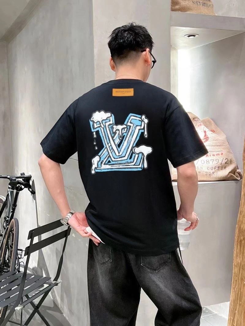 Top match Louis Vuitton T-Shirts