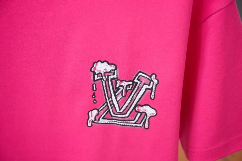 Indistinguishable Louis Vuitton T-Shirts