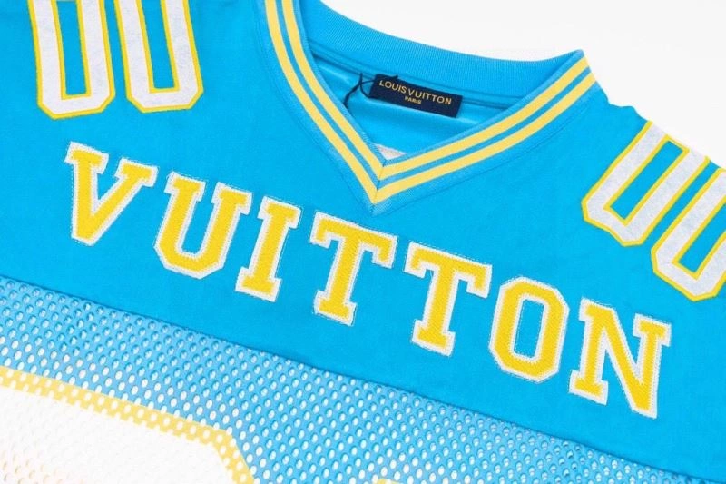 Bargain Louis Vuitton T-Shirts