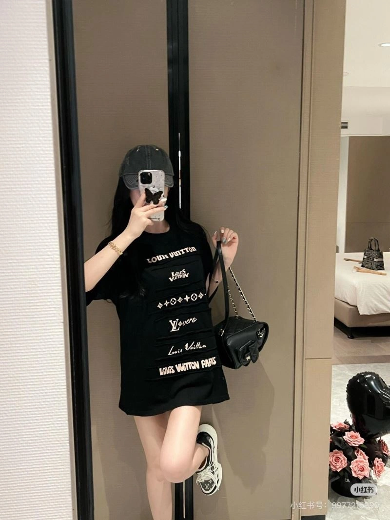 Factory-made Louis Vuitton T-Shirts