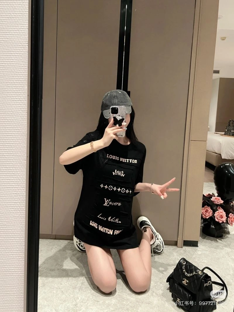 Factory-made Louis Vuitton T-Shirts