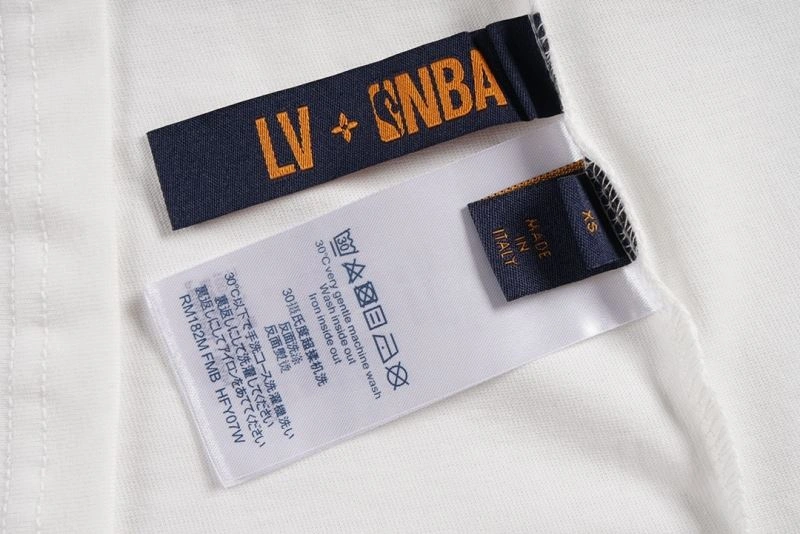 Indistinguishable Louis Vuitton T-Shirts