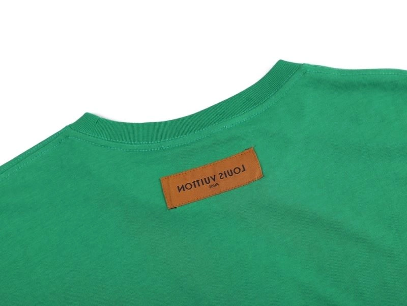 Exact replica Louis Vuitton T-Shirts