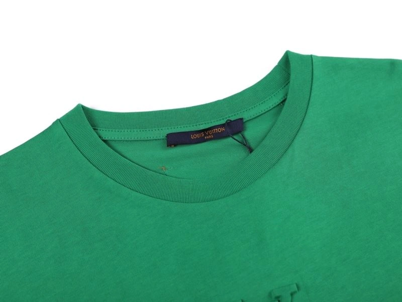 Exact replica Louis Vuitton T-Shirts