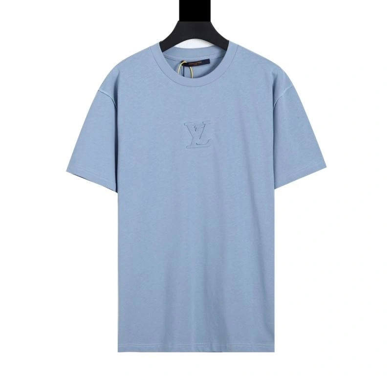 Accurate model Louis Vuitton T-Shirts