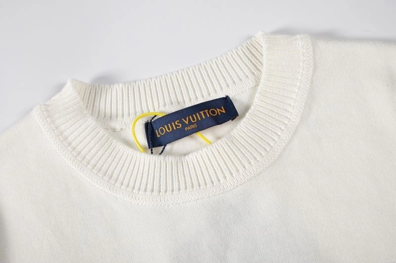 Indistinguishable Louis Vuitton T-Shirts