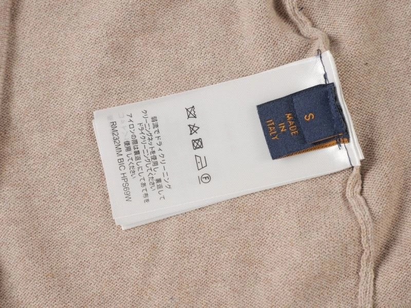 Precise copy Louis Vuitton T-Shirts