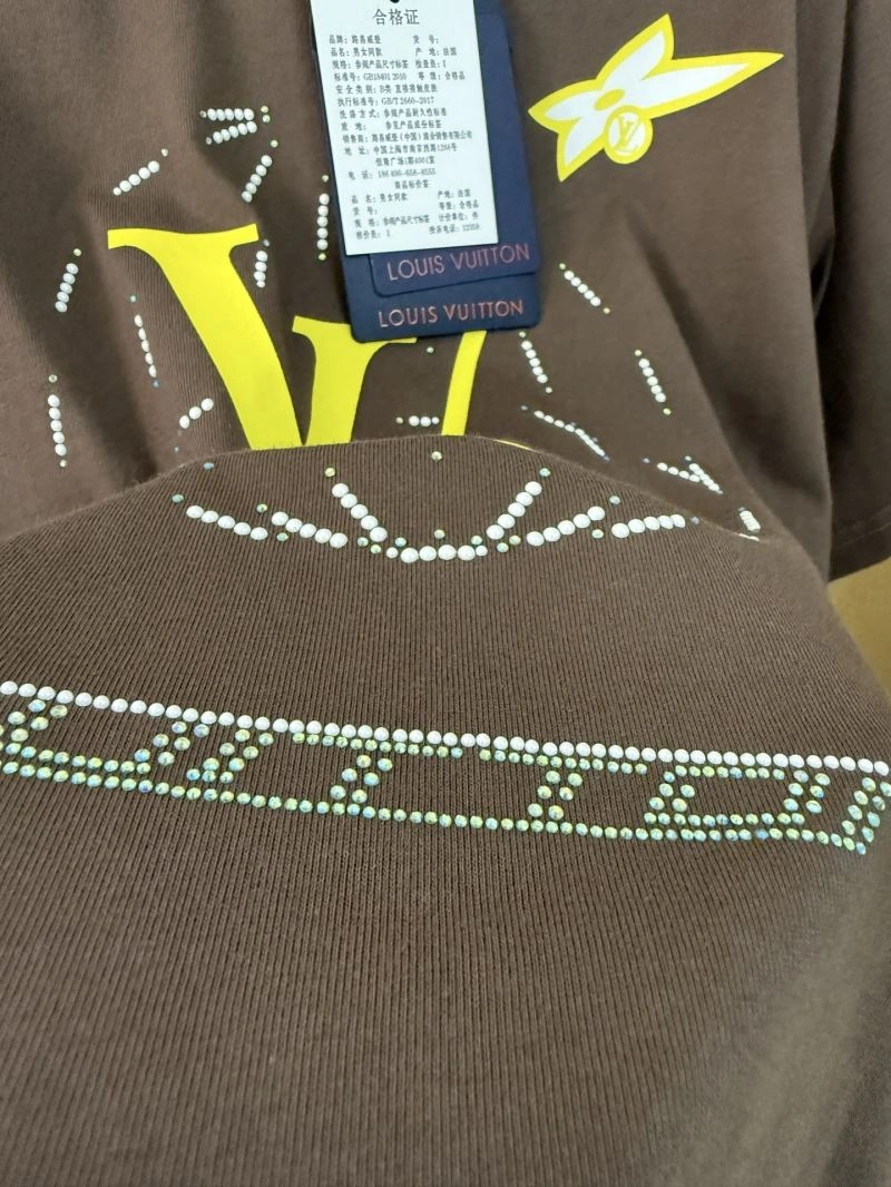 Precise copy Louis Vuitton T-Shirts