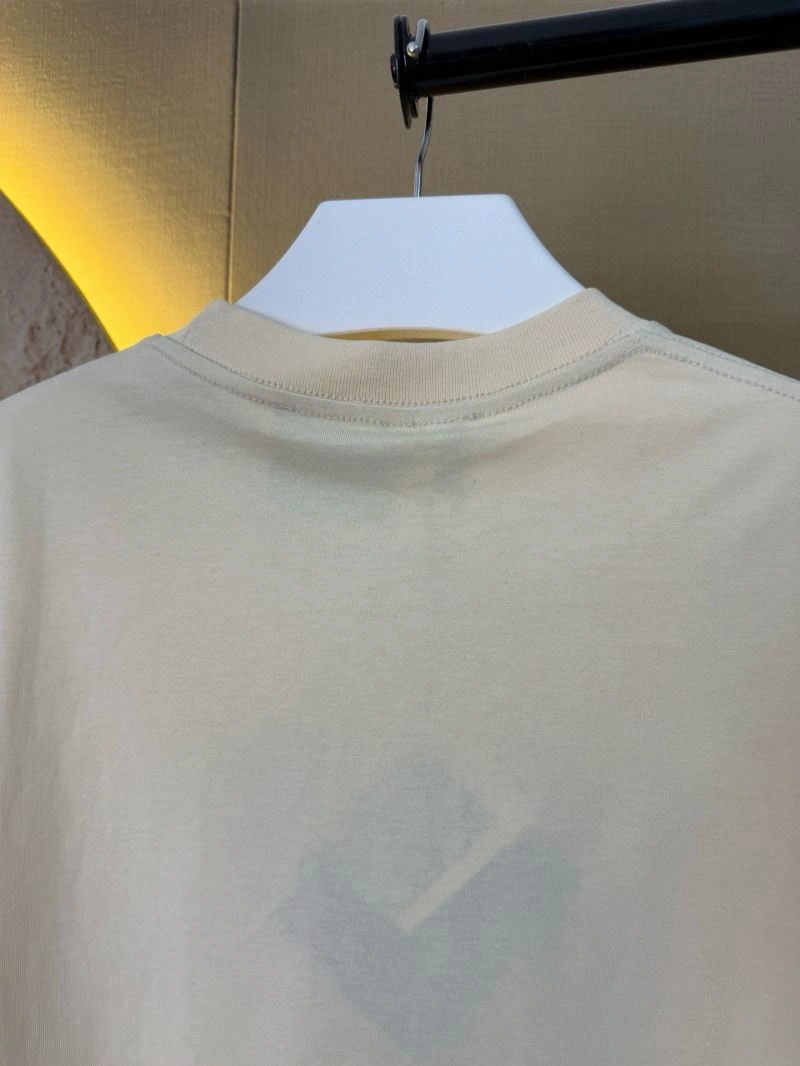 Factory-made Louis Vuitton T-Shirts