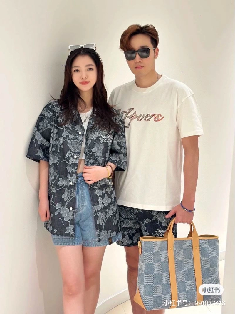 Bargain Louis Vuitton T-Shirts