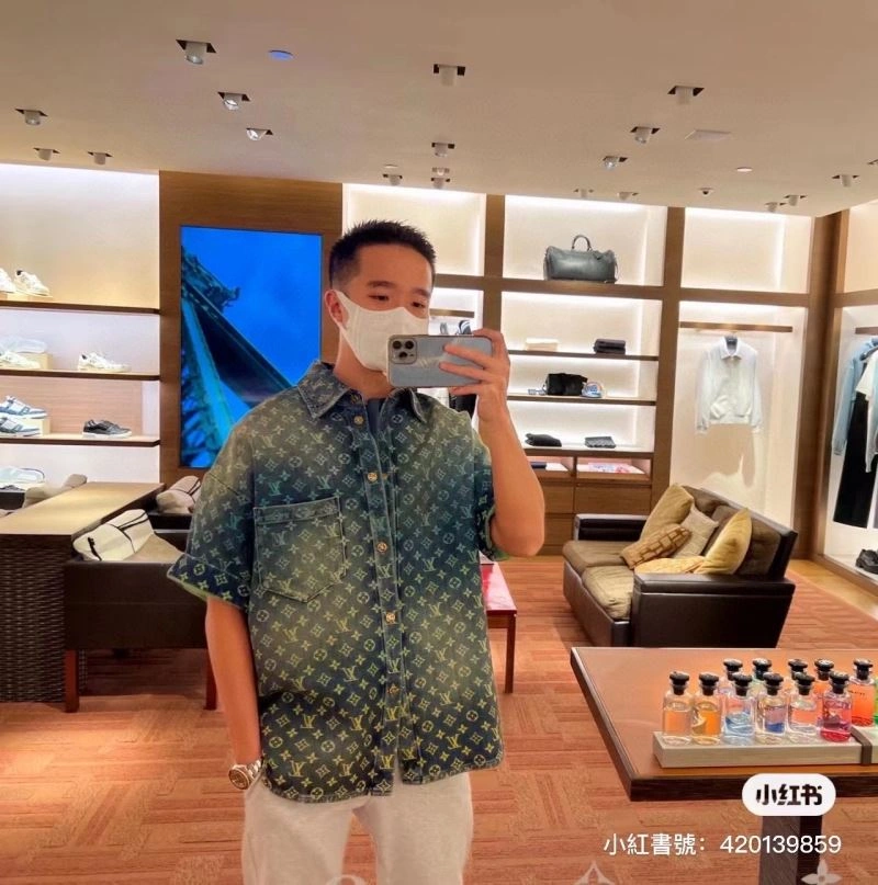 Budget-friendly Louis Vuitton T-Shirts