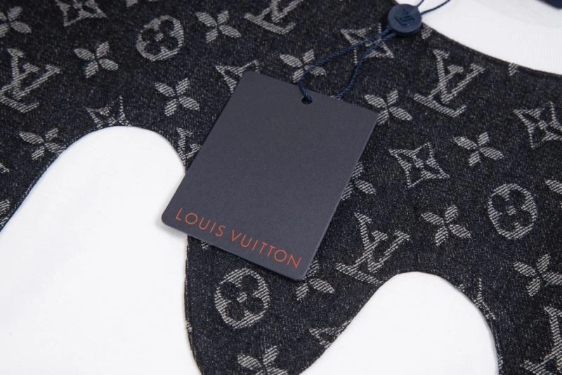 Low-cost Louis Vuitton T-Shirts