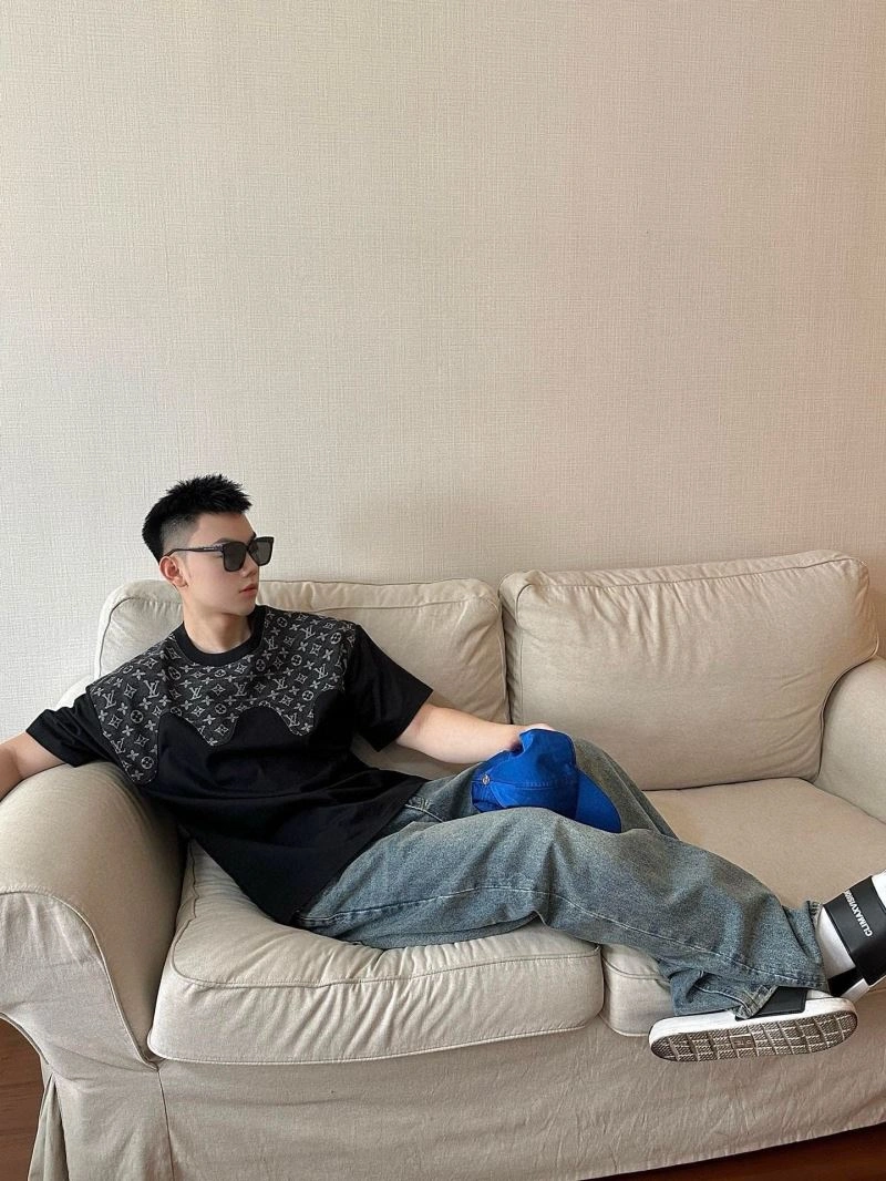 Low-cost Louis Vuitton T-Shirts