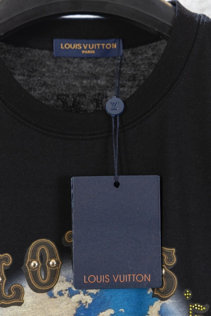 Precise copy Louis Vuitton T-Shirts