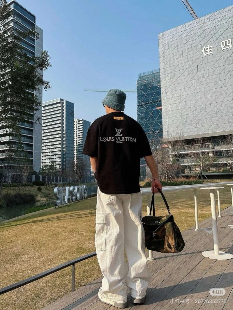1:1 copy Louis Vuitton T-Shirts