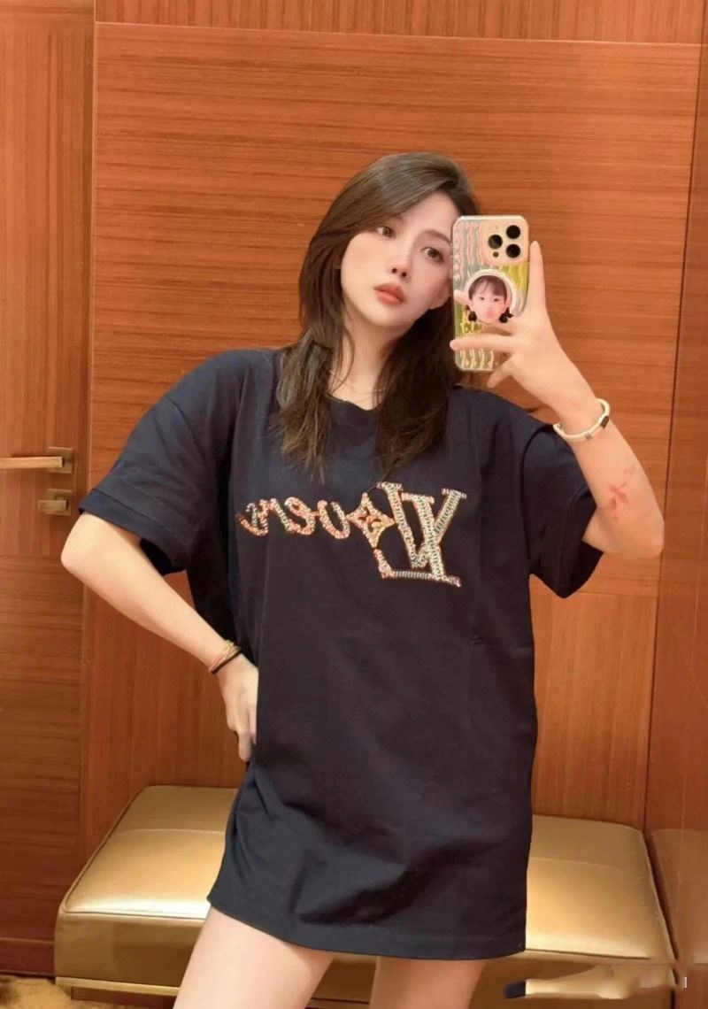 Factory-made Louis Vuitton T-Shirts
