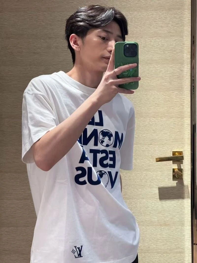 1:1 copy Louis Vuitton T-Shirts