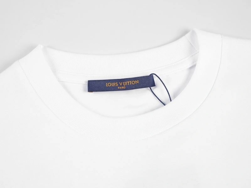Exact replica Louis Vuitton T-Shirts