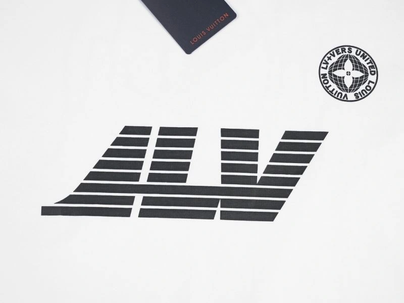Exact replica Louis Vuitton T-Shirts