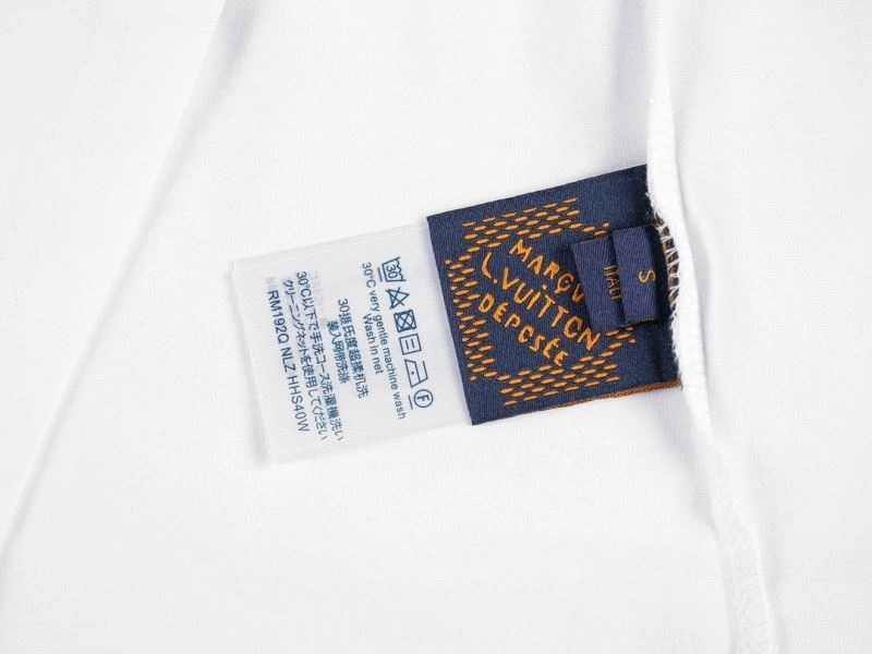 Exact replica Louis Vuitton T-Shirts