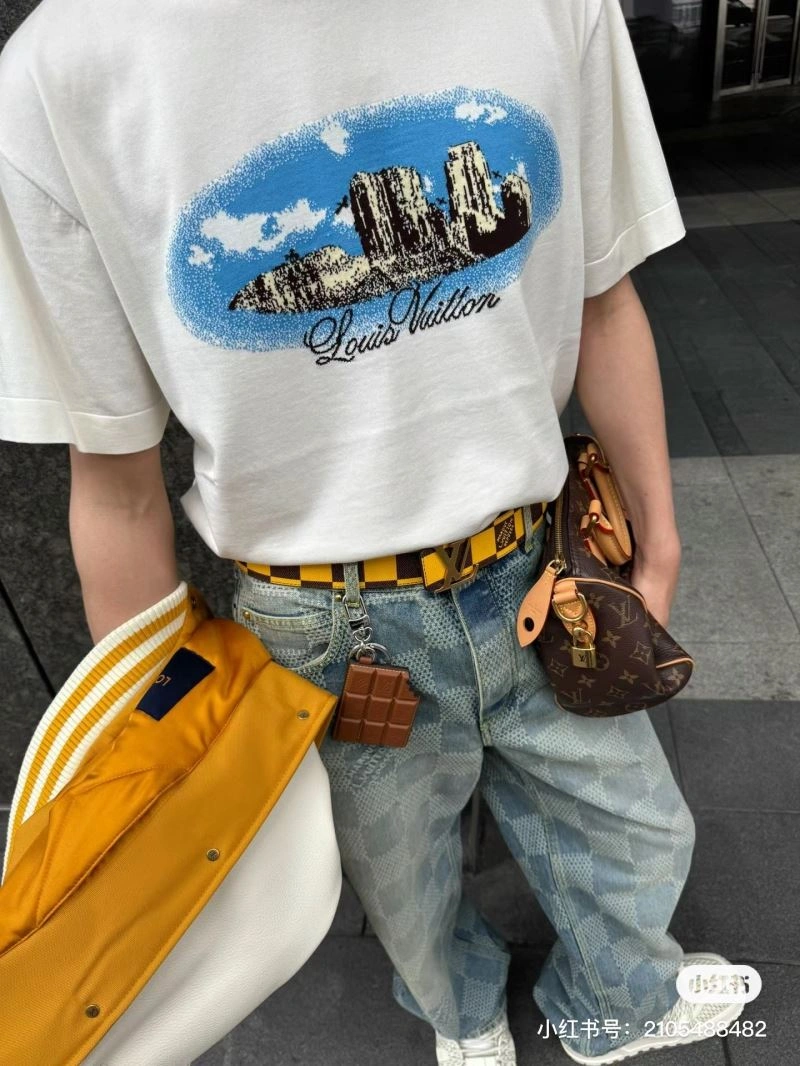 Factory-made Louis Vuitton T-Shirts