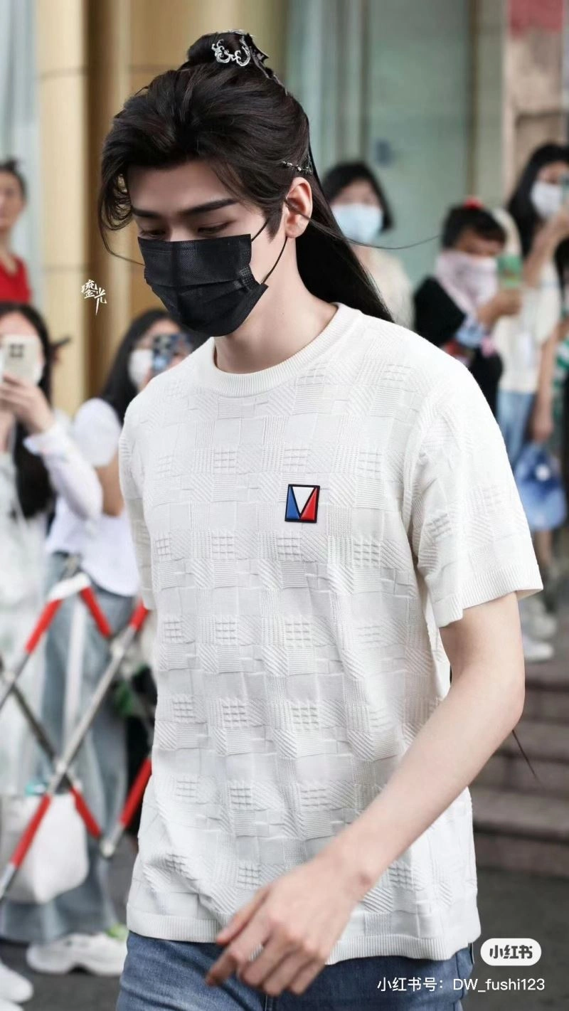 Budget-friendly Louis Vuitton T-Shirts