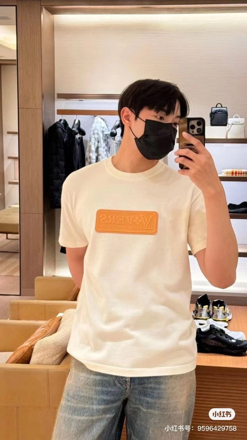 Real Louis Vuitton T-Shirts