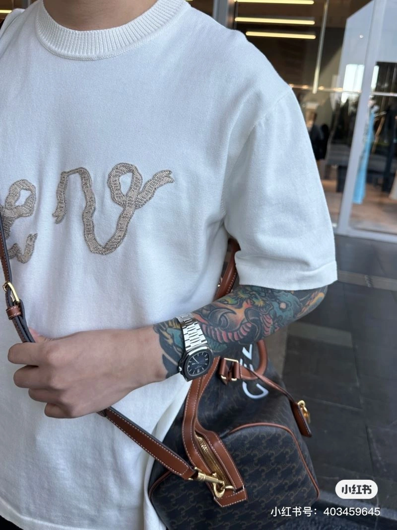 Official Louis Vuitton T-Shirts