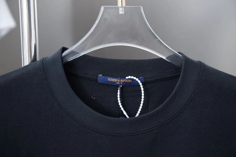 Top mirror Louis Vuitton T-Shirts
