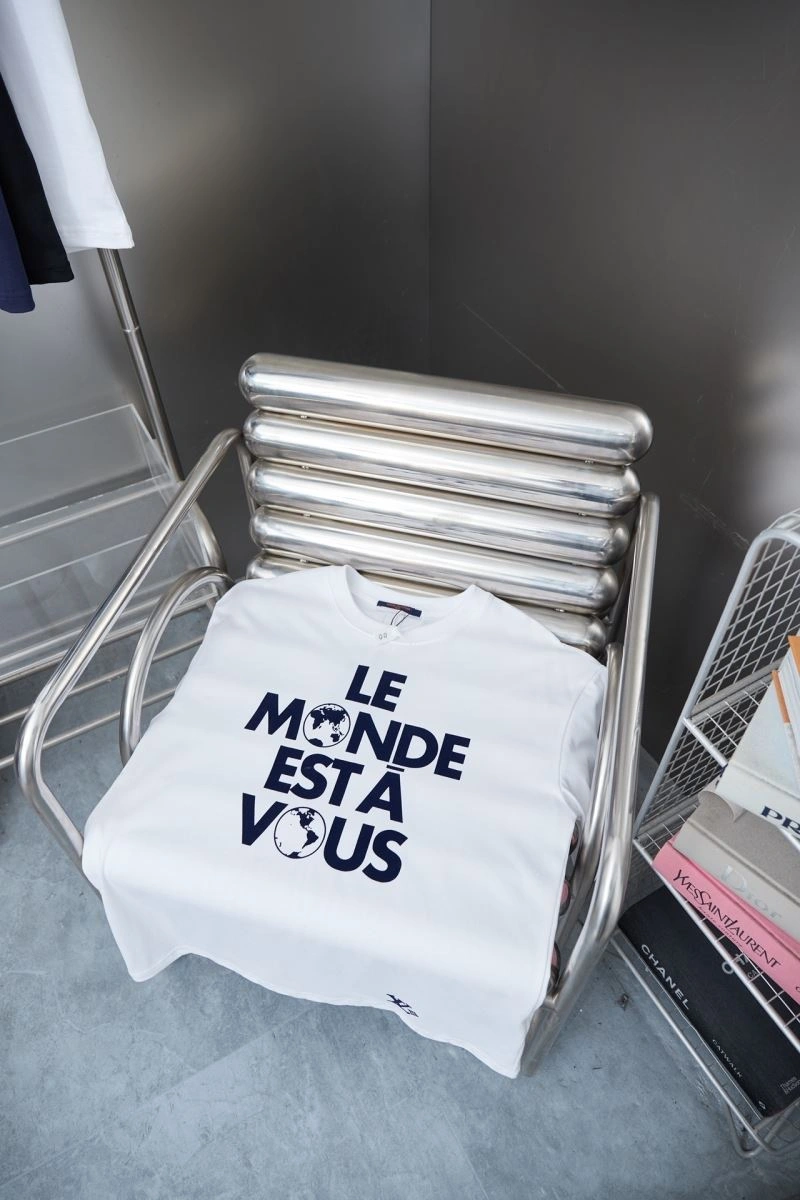 Top match Louis Vuitton T-Shirts