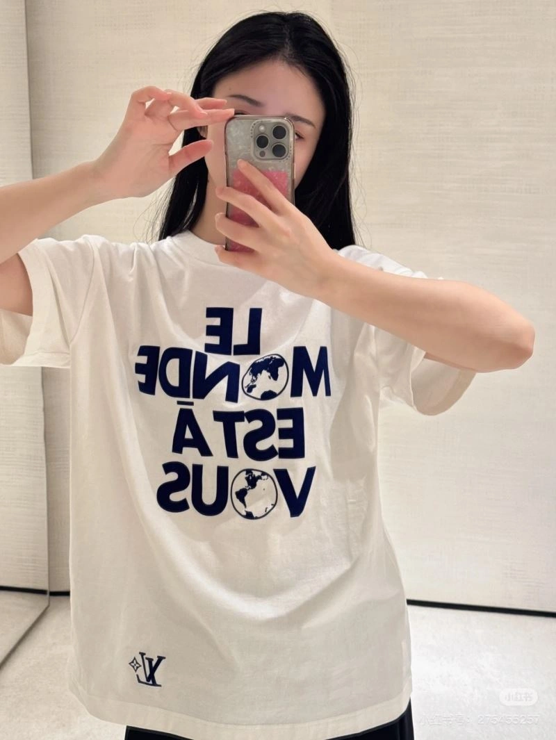 Top match Louis Vuitton T-Shirts
