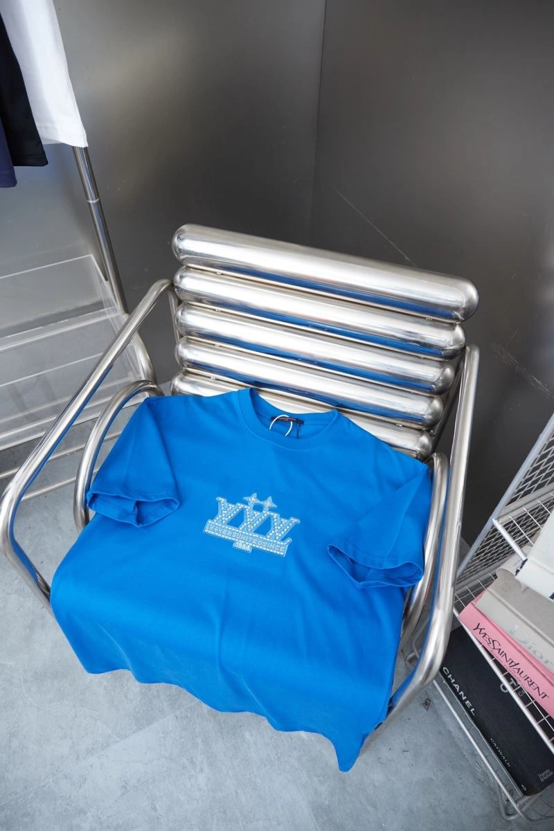 Exact replica Louis Vuitton T-Shirts