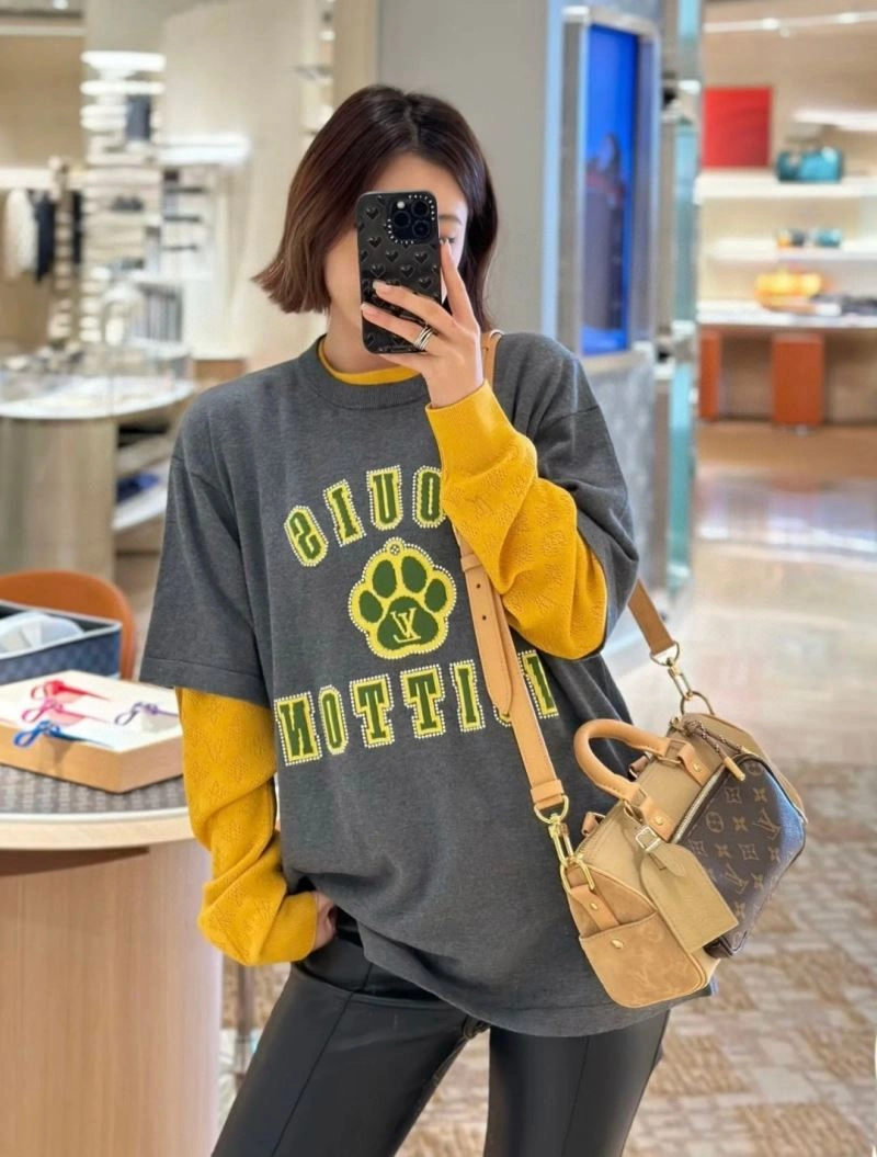 Top mirror Louis Vuitton T-Shirts