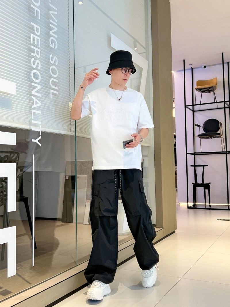 Bargain Louis Vuitton T-Shirts