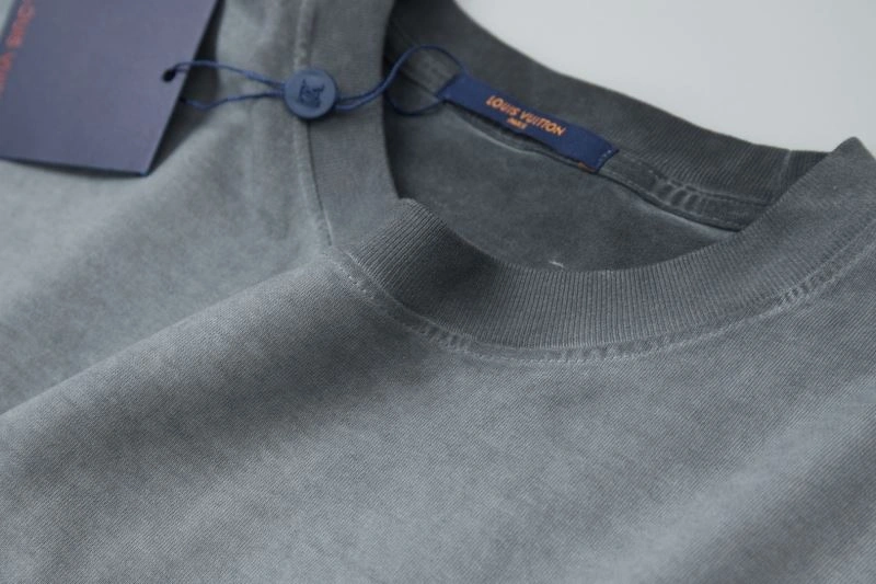 High accuracy Louis Vuitton T-Shirts