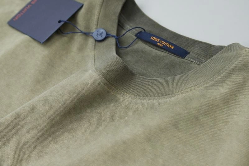 Bargain Louis Vuitton T-Shirts