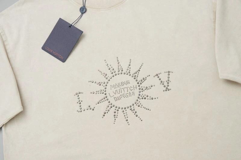 Top match Louis Vuitton T-Shirts