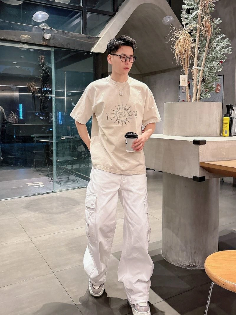 Top match Louis Vuitton T-Shirts