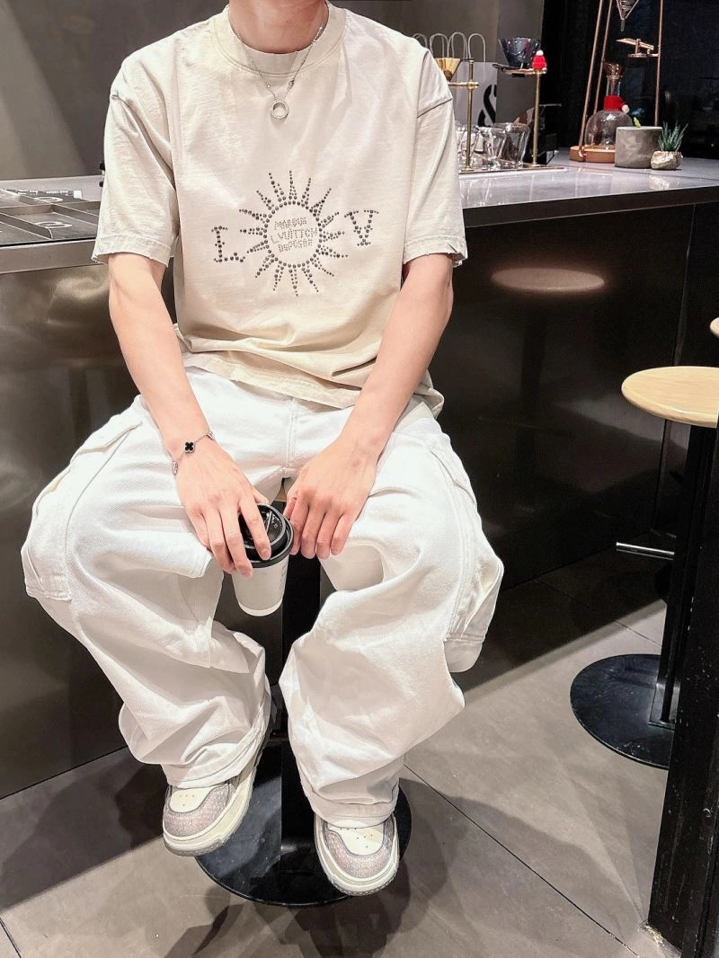 Top match Louis Vuitton T-Shirts