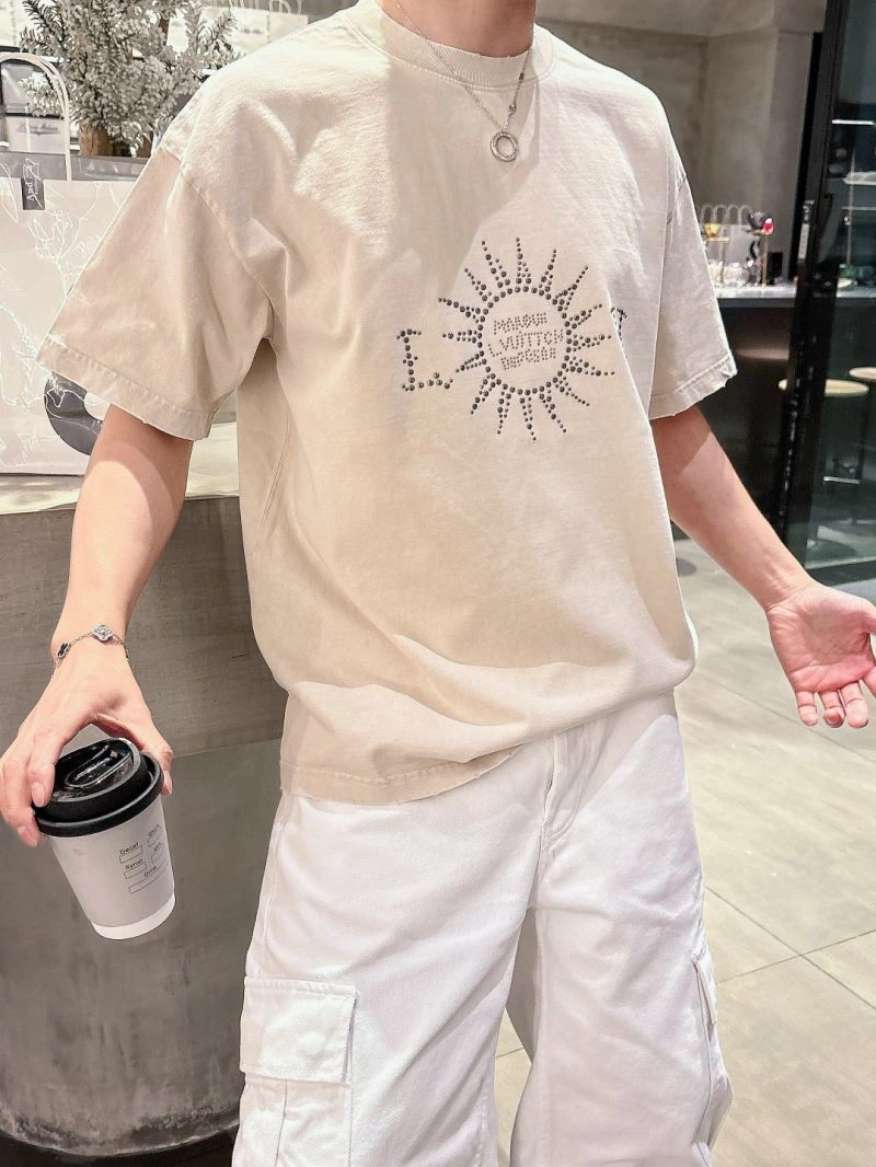 Top match Louis Vuitton T-Shirts
