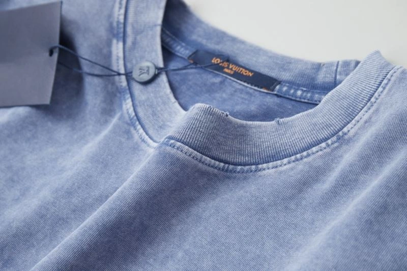 Precise copy Louis Vuitton T-Shirts
